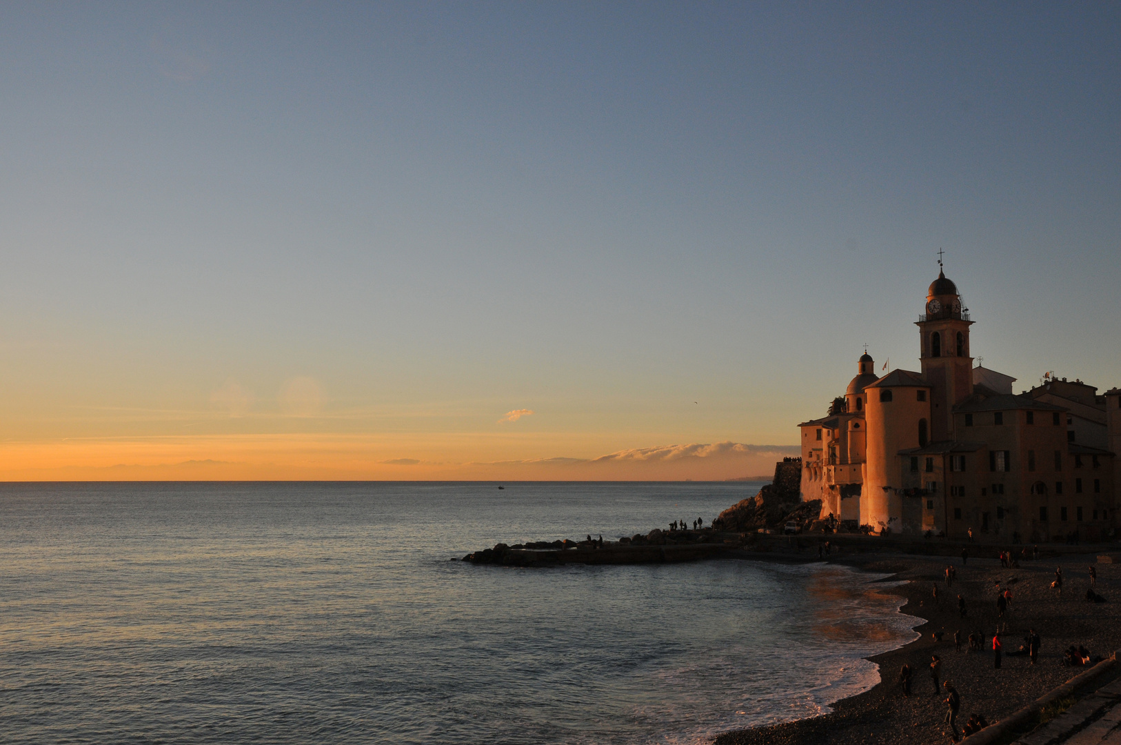 Camogli Al Tramonto Foto Immagini Europe Italy Vatican City S