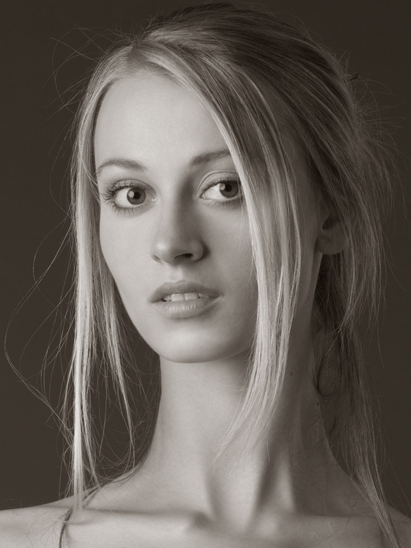 Carisha Foto & Bild | portrait, portrait frauen, studio Bilder auf ...