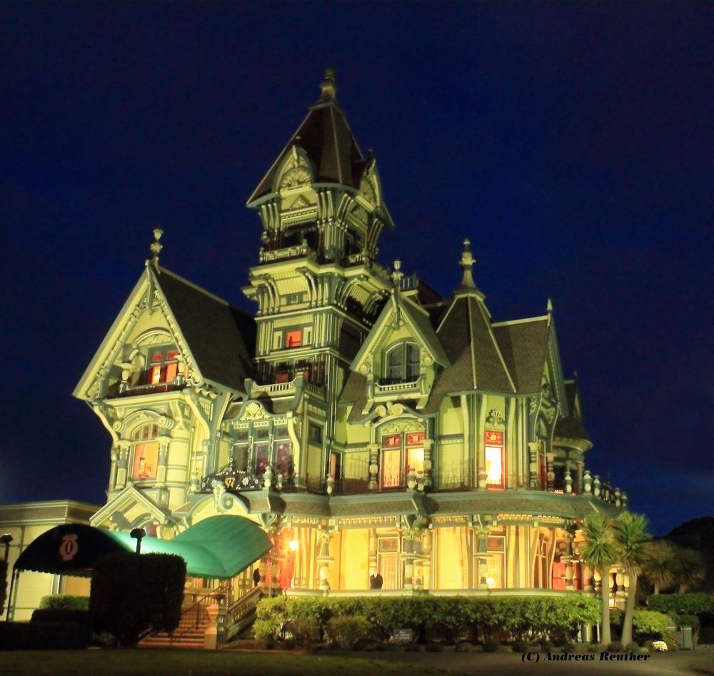 Carson Mansion Foto & Bild | architektur, architektur bei nacht, motive ...