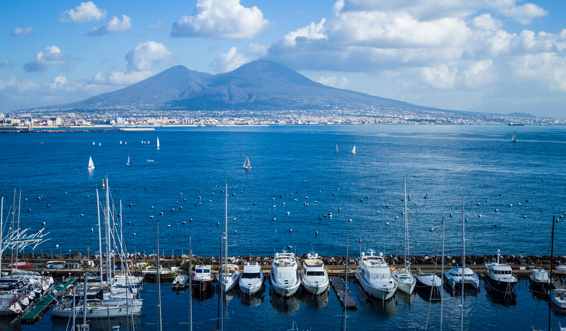 Cartolina partenopea Foto % Immagini| cartoline, napoli, blue Foto su ...