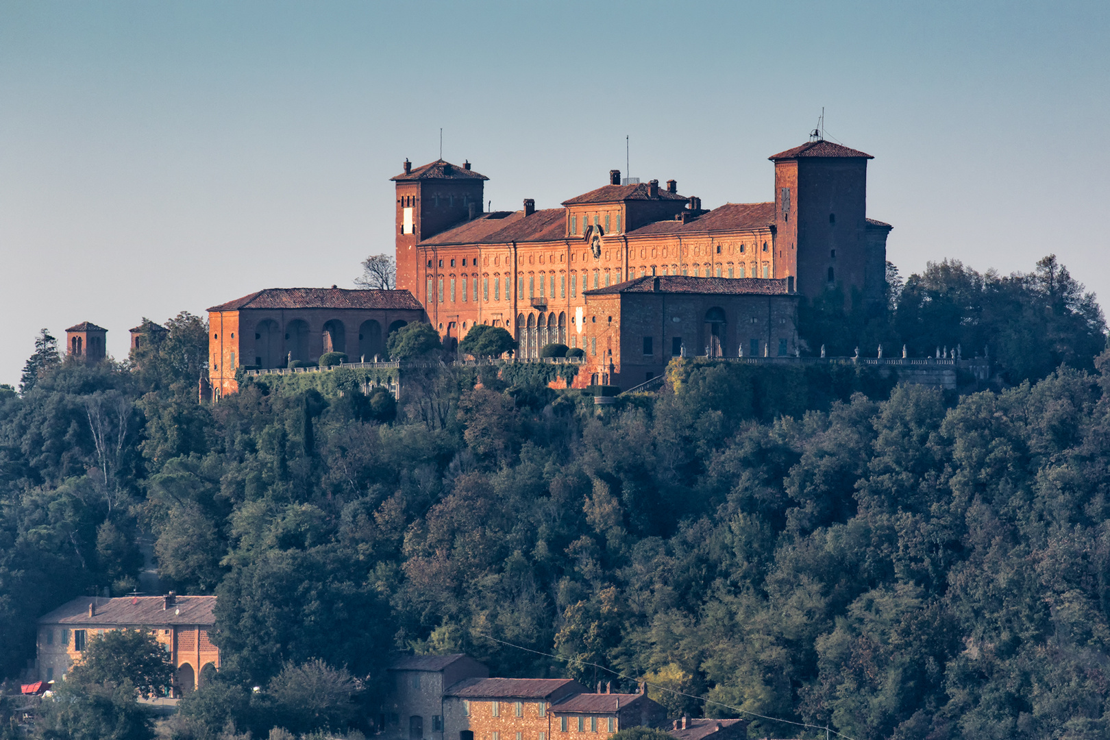 castello di Montalto Pavese Foto % Immagini| paesaggi, campagna ...