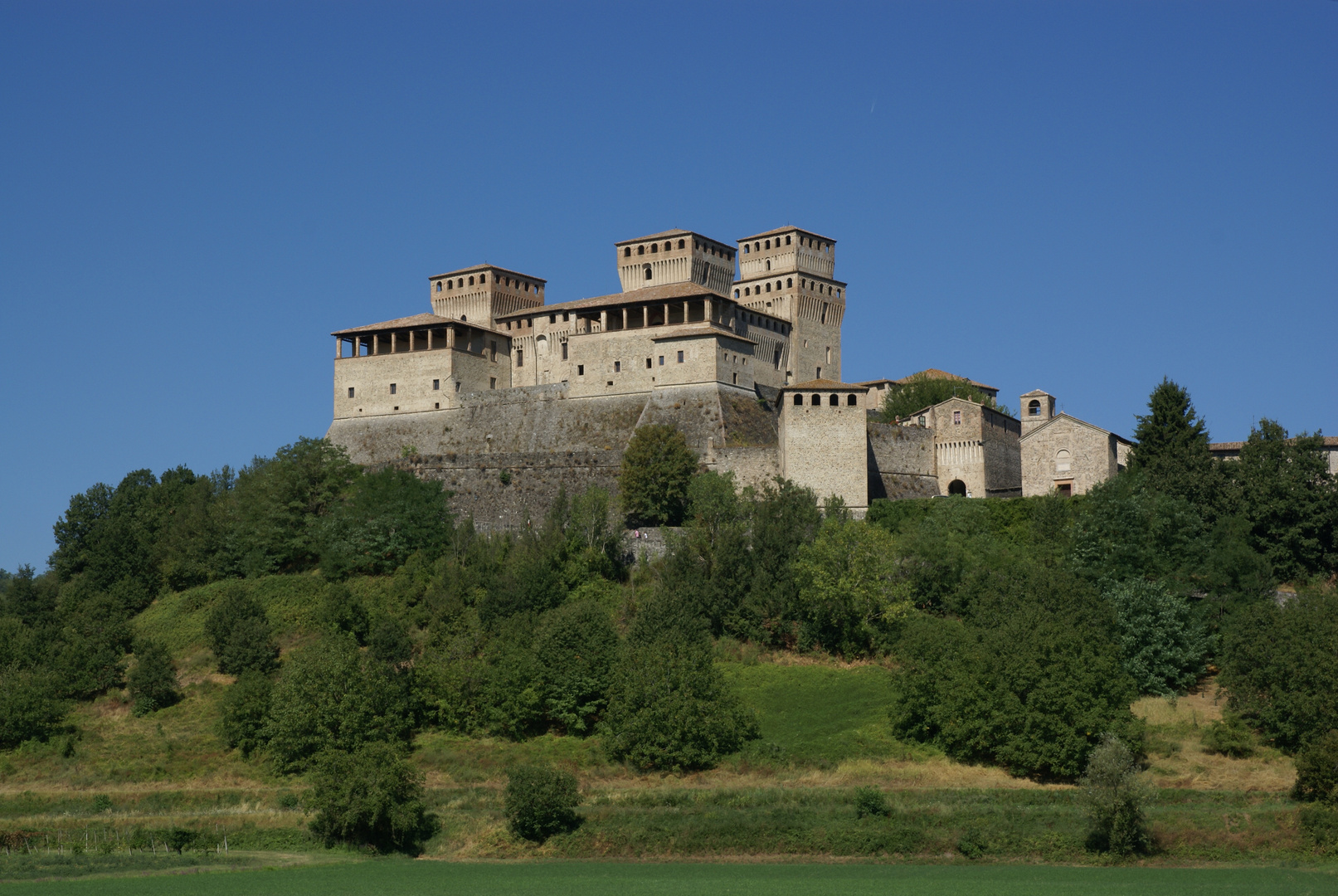 Castello di Torrechiara Foto & Bild | europe, italy, vatican city, s ...