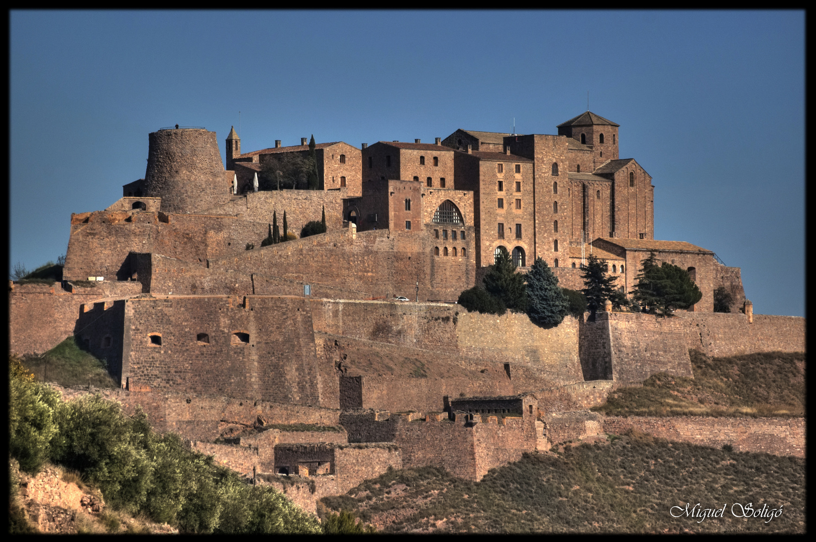 Castillo de Cardona Imagen & Foto | arquitectura, edificios, motivos ...