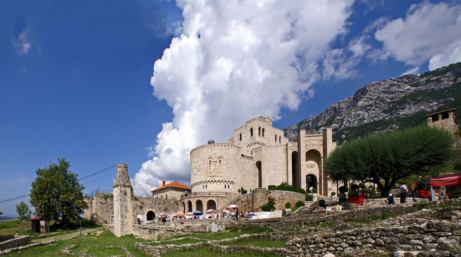 CASTLE OF KRUJE, ALBANIA Foto & Bild | nature, world, landscape Bilder ...