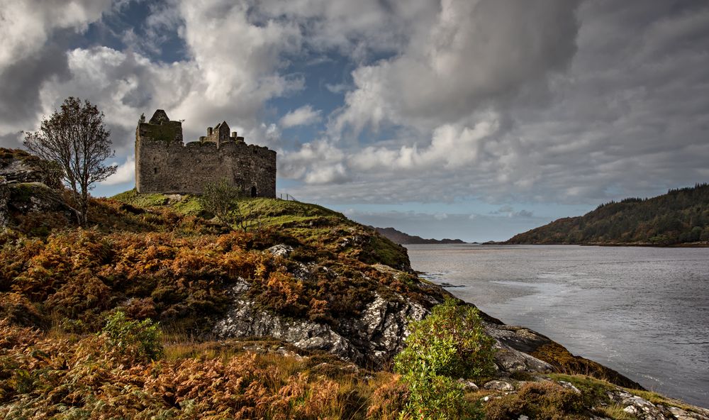 Castle Tioram Foto & Bild | schottland, meer, natur Bilder auf ...