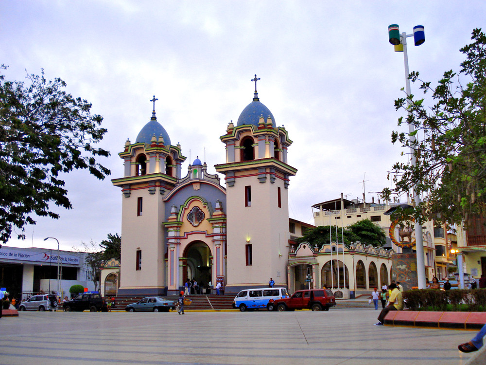 Catedral de Tumbes Imagen & Foto | south america, peru, paisajes Fotos ...
