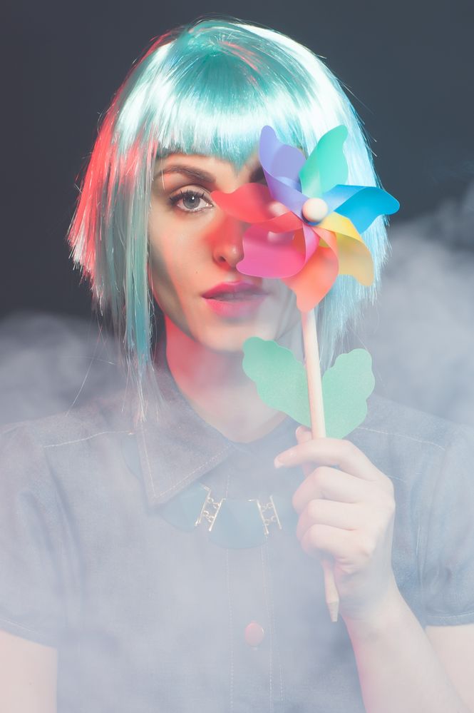 Catherine wheel Foto % Immagini| art, fashion, ritratto Foto su ...