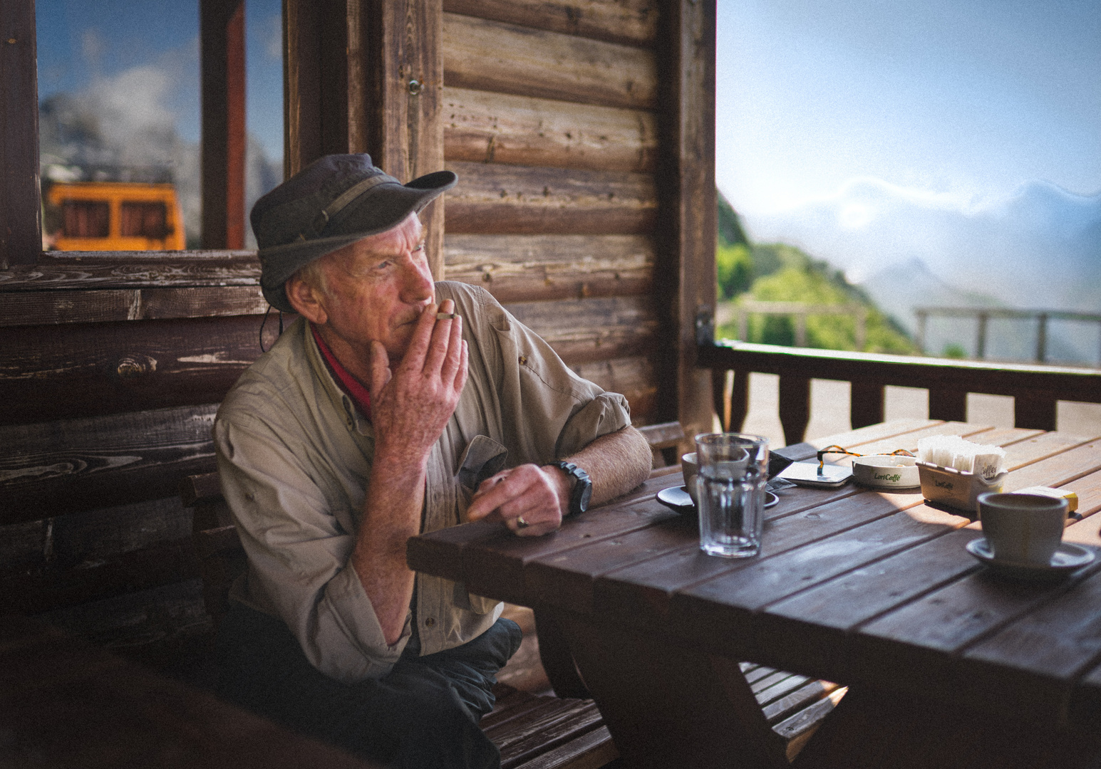 cave scientist preparing for expedition... Foto & Bild ...