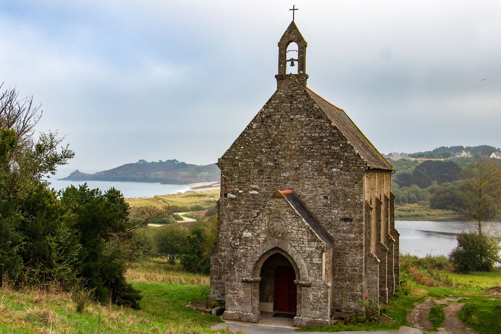 Chapelle Notre Dame du Verger photo et image | europe, france, bretagne ...