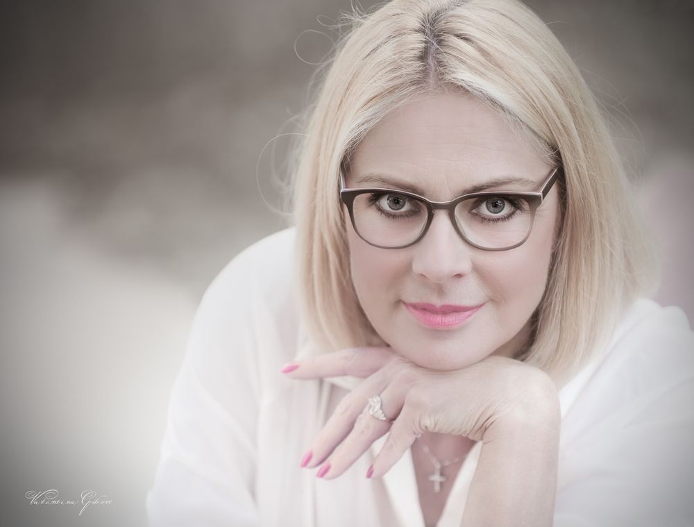 Charme (Korrektur) Foto & Bild | fotos, portrait, menschen Bilder auf ...