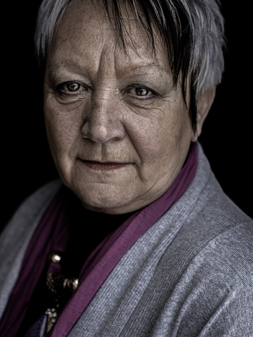 chefin. Foto & Bild | portrait, portrait frauen, outdoor Bilder auf ...