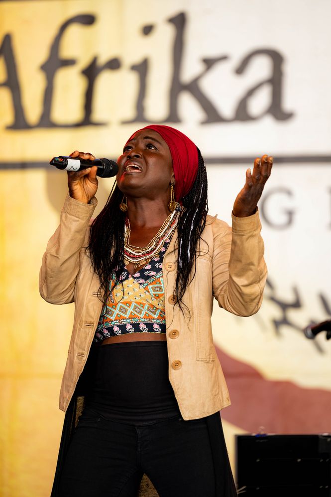 Chiala Afrika Festival 2023 Foto & Bild | streetfotografie mit menschen, street: spontane ...