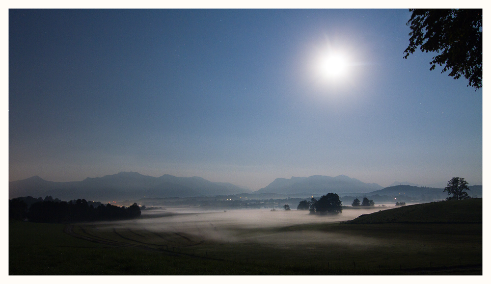 Chiemsee Bei Nacht Und Nebel Foto And Bild Landschaft Naturlandschaft