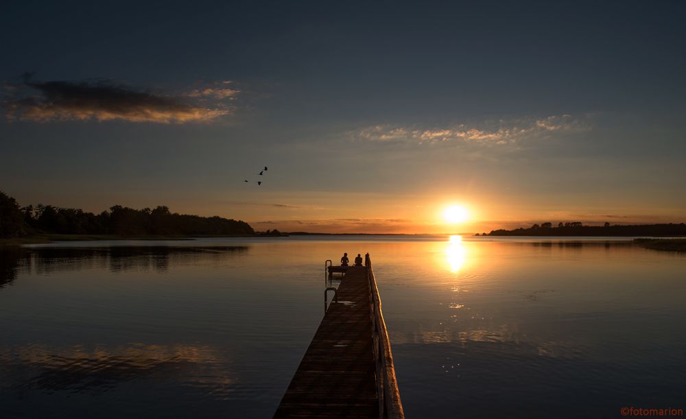 chillen am See Foto & Bild | sonnenuntergang, see, landschaft Bilder ...