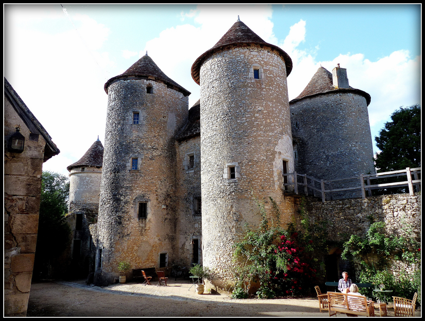 CHÂTEAU - de - FORGES - 2 - photo et image | europe, france ...