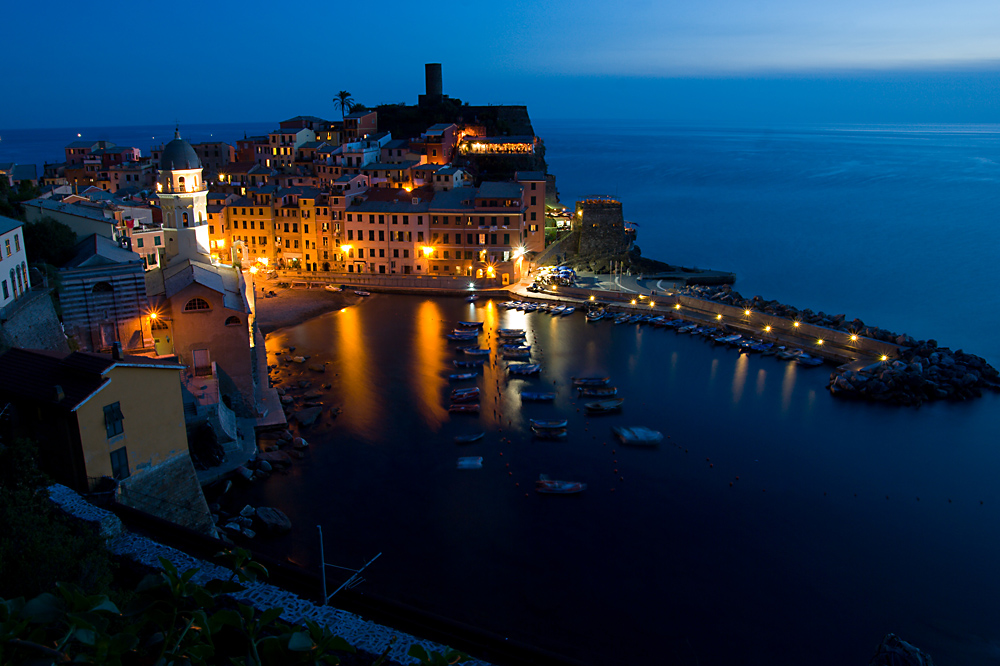 Cinque Terre - Vernazza Foto & Bild | landschaft, naturlandschaft bei nacht, natur Bilder auf ...