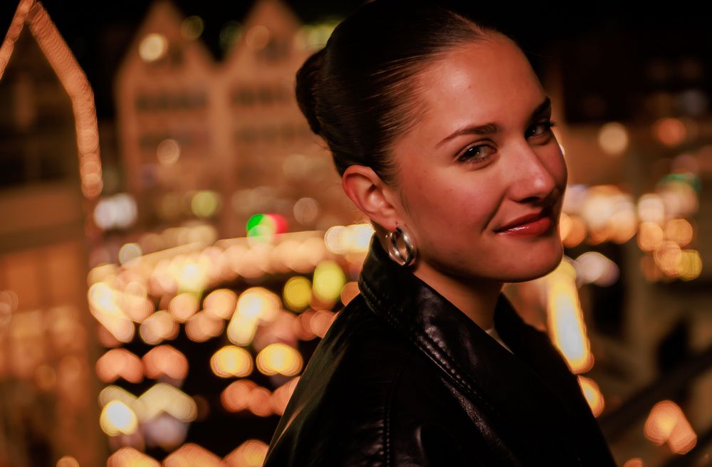 City Lights mit Annika Foto & Bild | portrait, streetfotografie mit menschen, portrait frauen ...