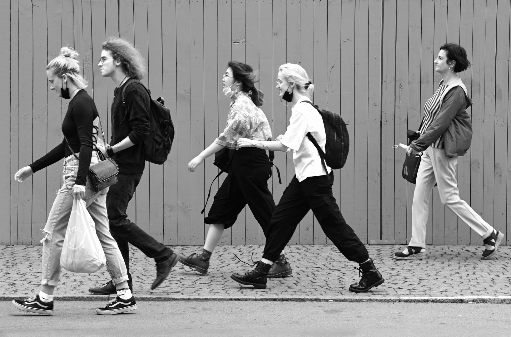 - City-Walk - Foto & Bild | erwachsene menschen, streetfotografie mit menschen, street: spontane ...