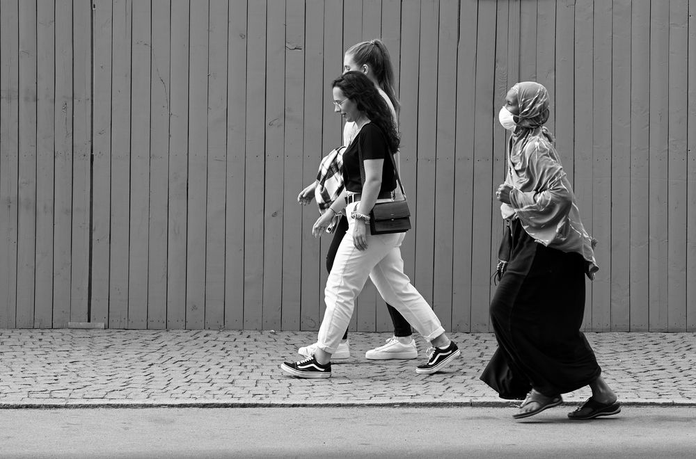 - City-Walk III - Foto & Bild | erwachsene menschen, streetfotografie mit menschen, street ...