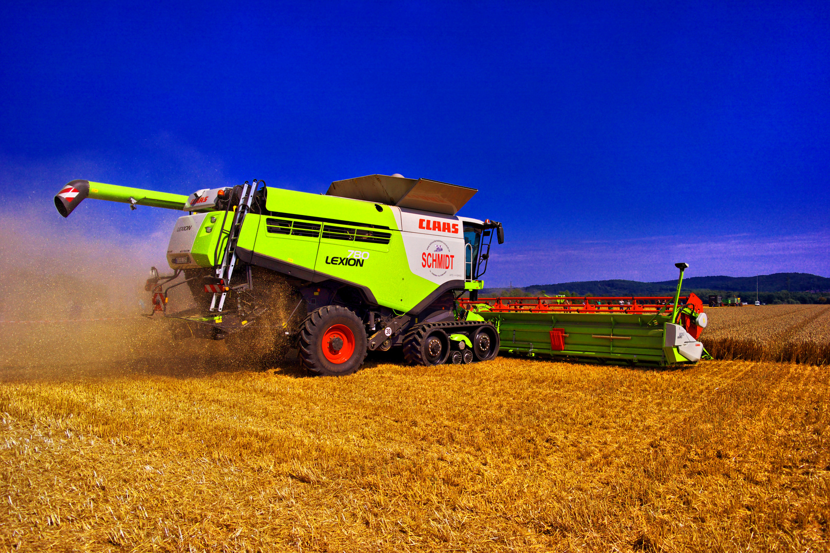 Claas Lexion 780 bei der Arbeit (3) Foto & Bild | industrie und technik ...