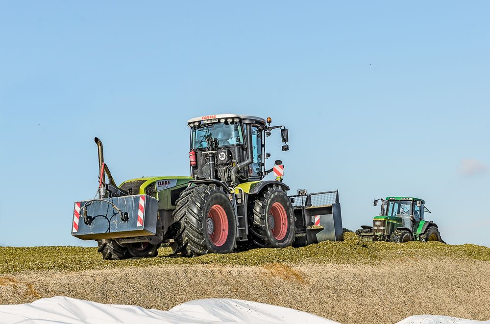 Class Xerion Foto & Bild | industrie und technik, landwirtschaftliche ...