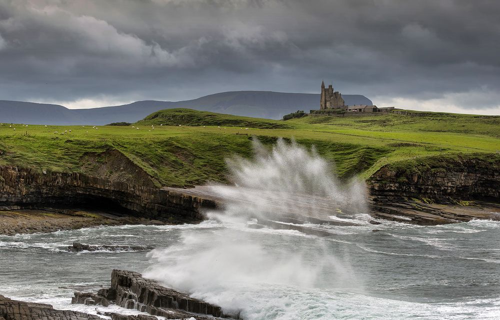 Classiebawn Castle Foto & Bild | outdoor, meer, schloss Bilder auf ...