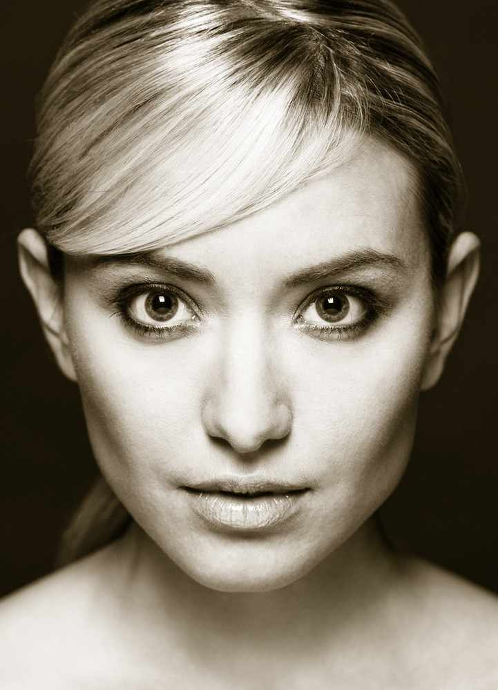 Close Up Lia May Foto And Bild Archiv Kritik Am Bild Kritik Am Bild Motive Bilder Auf