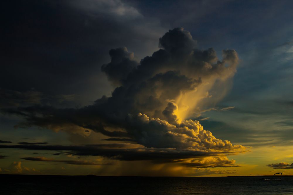 Cloud And Rain @ Sunset Foto & Bild | australia, nature, sunset Bilder ...