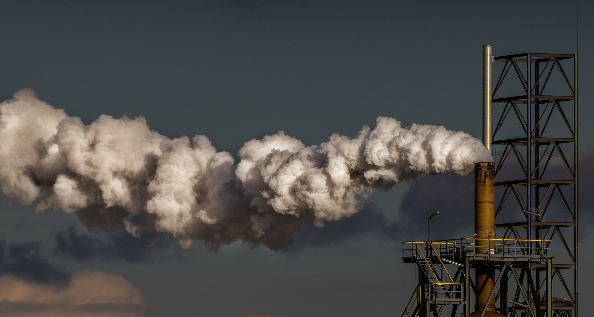 Cloud Chaser Foto & Bild | architektur, industrie und technik ...