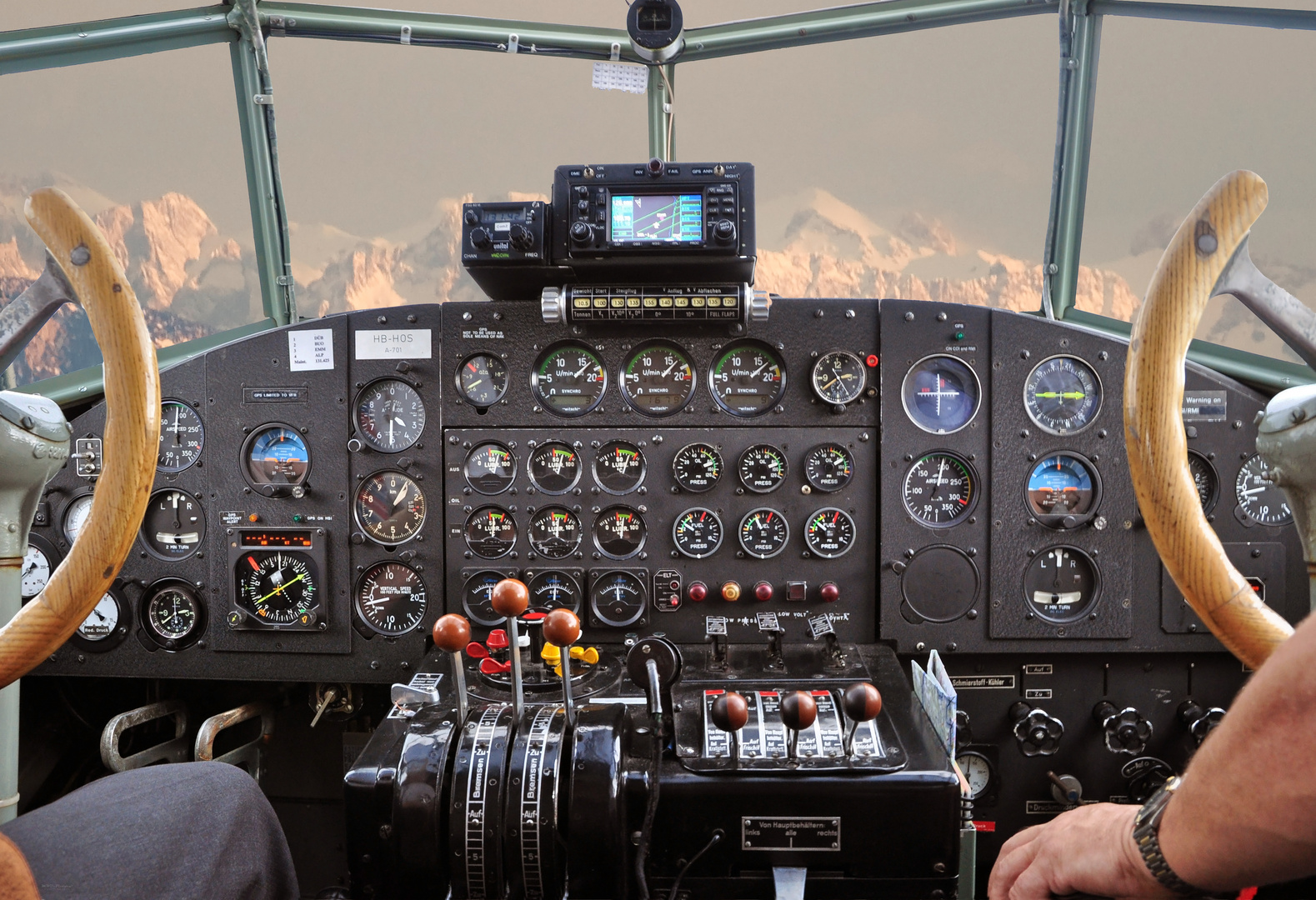 Cockpit Foto And Bild Luftfahrt Oldtimer Flugzeuge Ju 52 Bilder Auf Fotocommunity