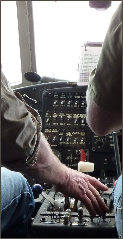 Cockpit Antonov AN2 Foto & Bild | luftfahrt, verkehr & fahrzeuge ...