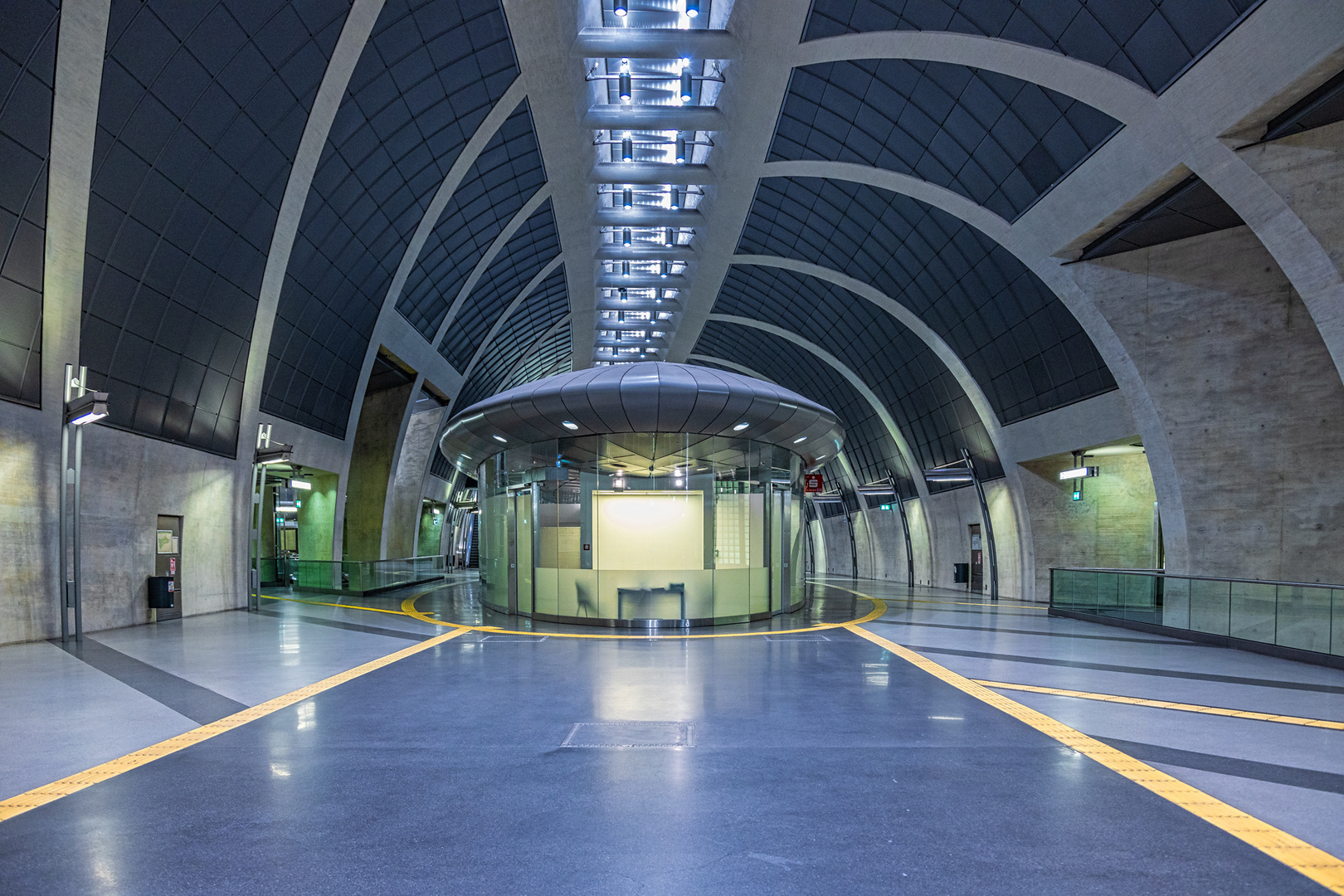 Cologne Underground Foto & Bild | köln, modern, architektur Bilder auf ...