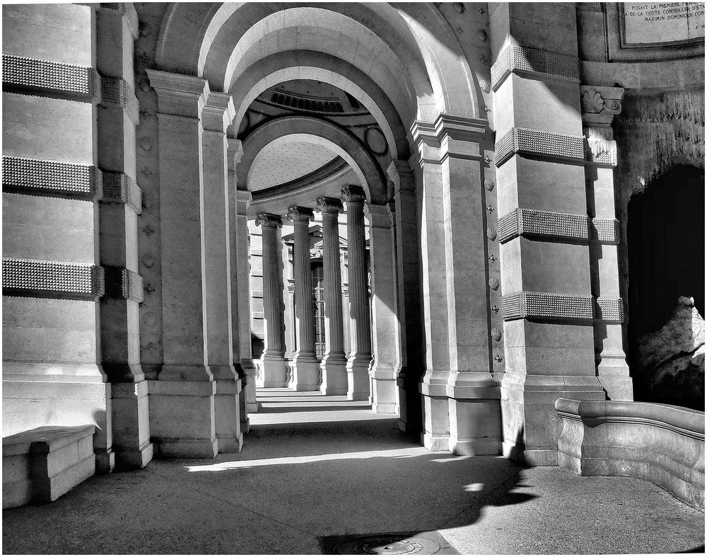 Colonnes photo et image | europe, france, provence-alpes-côte d'azur ...