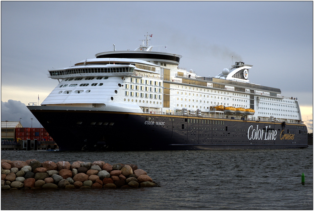Color Magic ... Foto & Bild | schiffe und seewege, motorschiffe ...
