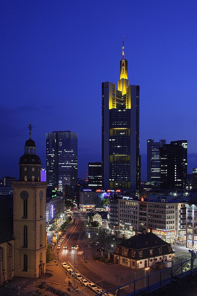 Commerzbank Tower - Hauptwache Foto & Bild | architektur, architektur ...