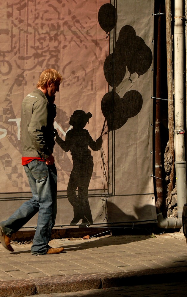 contact Foto & Bild | streetfotografie mit menschen, kommunikation; grafik; szenen;, streetart ...