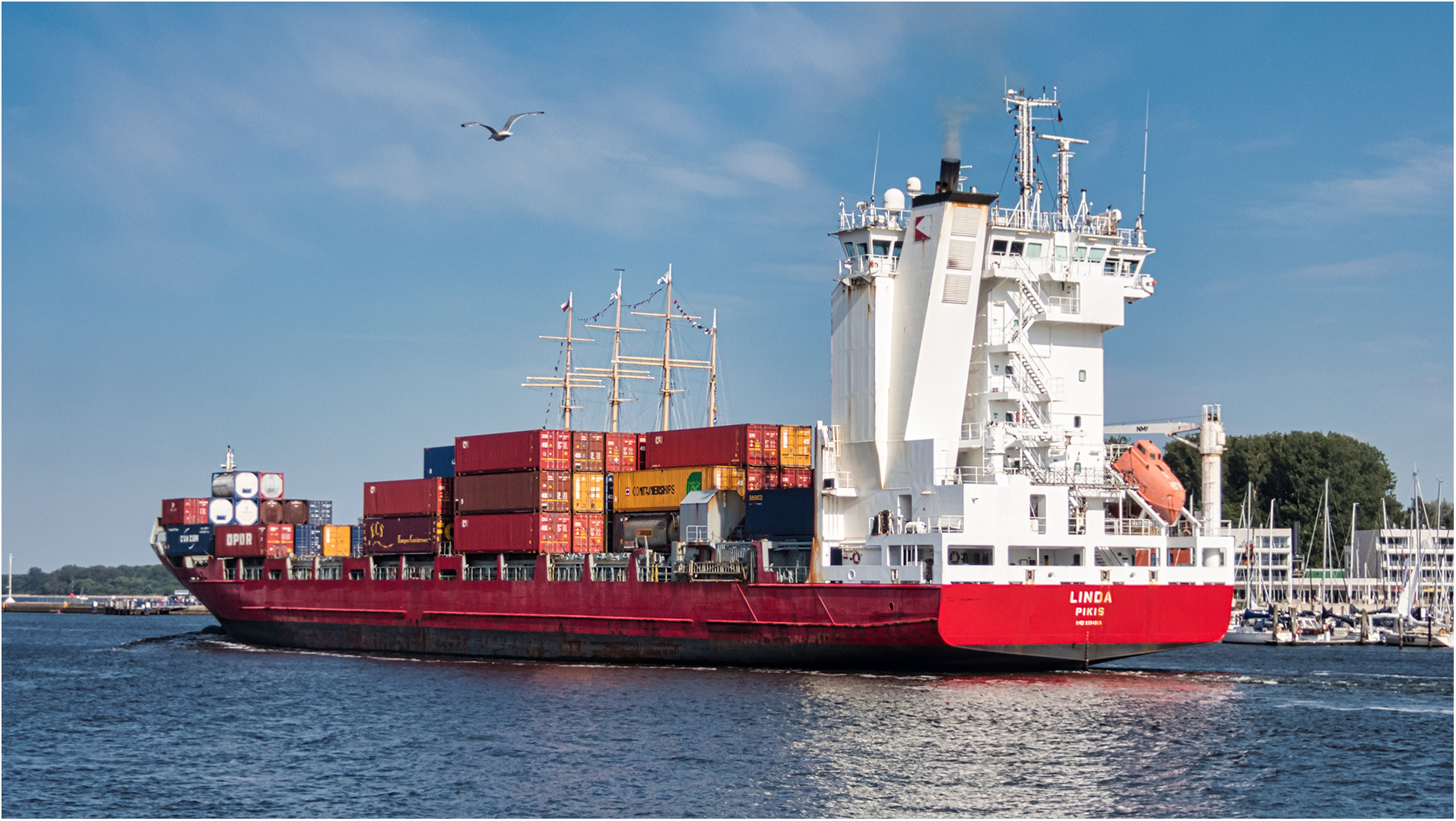 Containerschiff LINDA..... Foto & Bild | schiffe Bilder auf fotocommunity