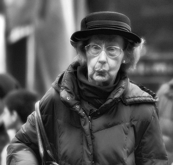 Cool Town Woman Foto & Bild | streetfotografie mit menschen, street: spontane portraits, street ...