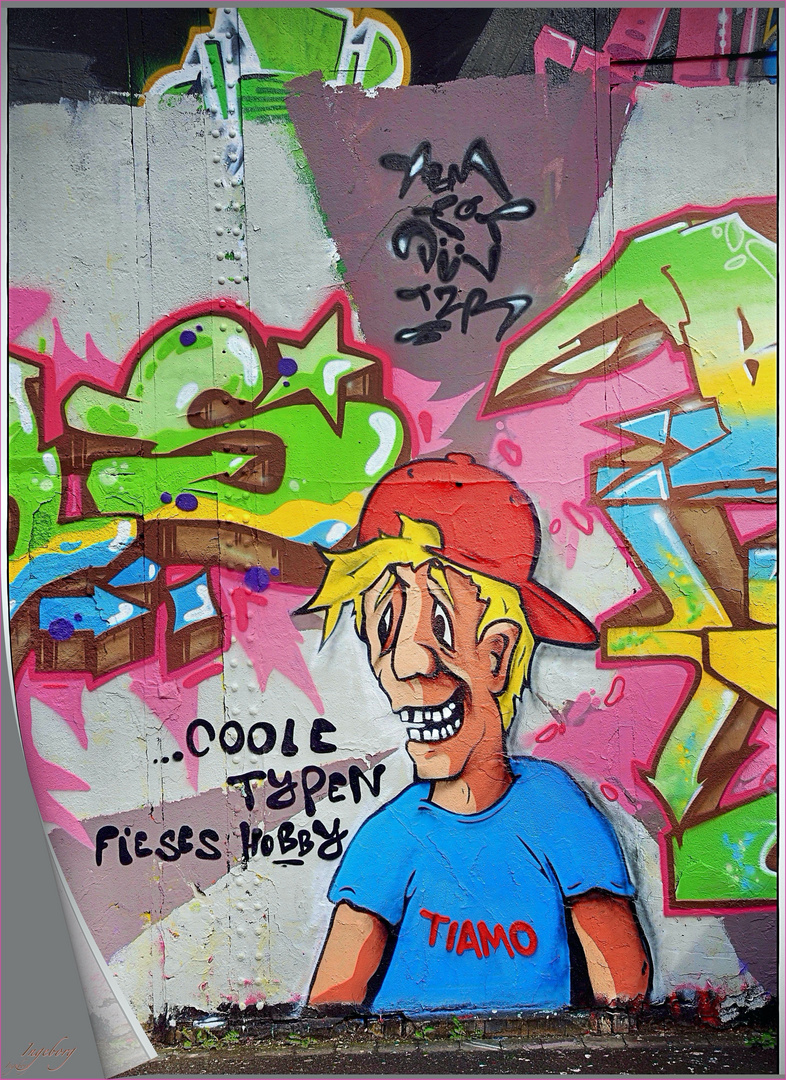 cooler Typ Foto & Bild | outdoor, streetart, fassaden Bilder auf ...