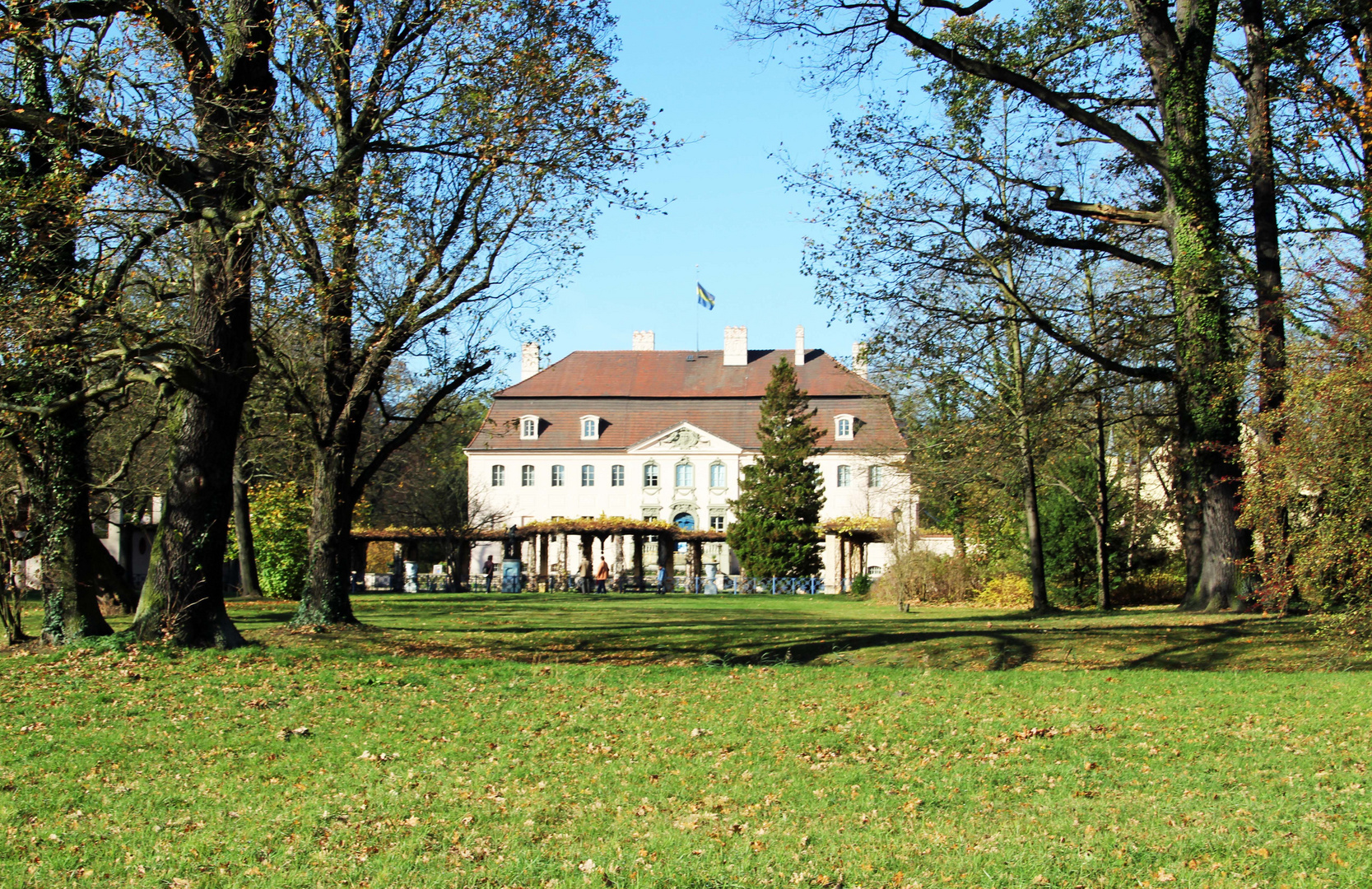 Cottbus: Die Westseite des Schlosses Branitz Foto & Bild | deutschland ...