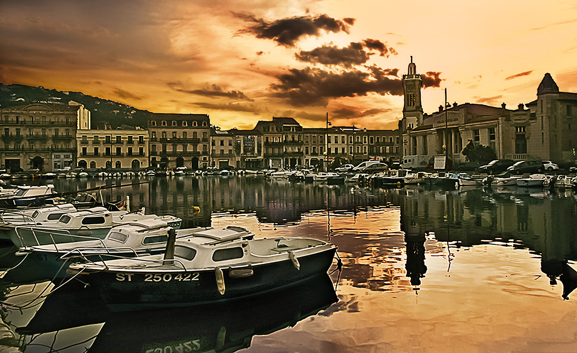 Coucher de soleil sur le port photo et image | animations ...