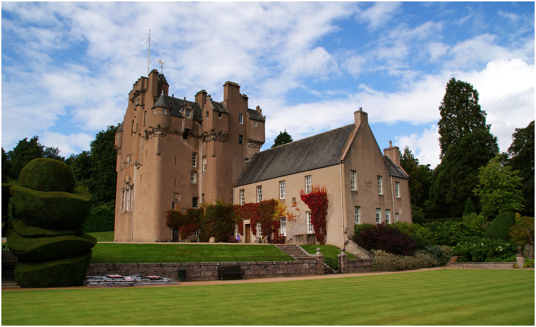 Crathes Castle Foto & Bild | europe, united kingdom & ireland, scotland ...