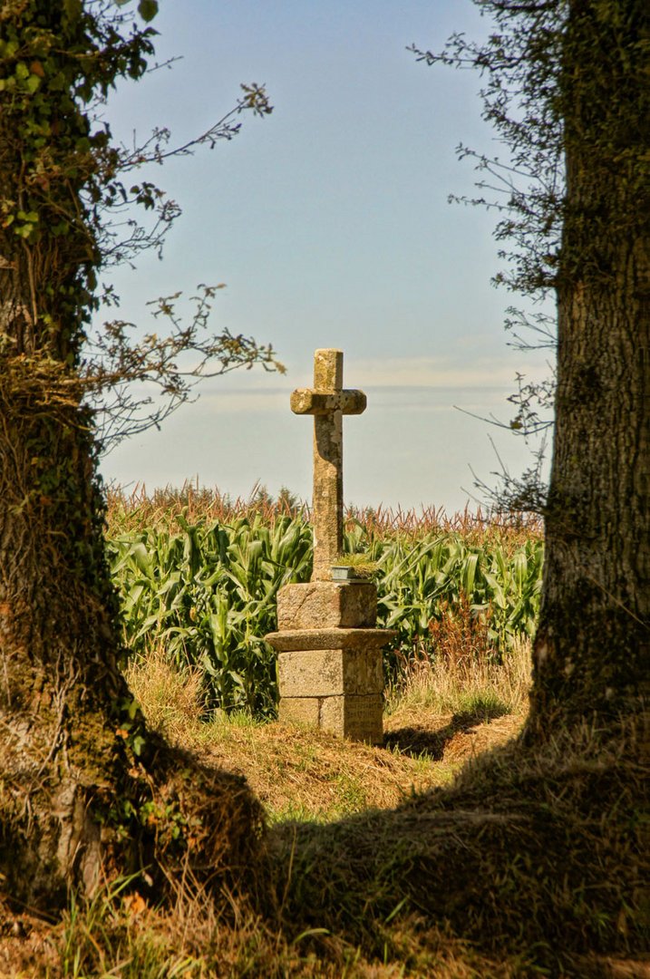 Croix photo et image | architecture, vieilles pierres, bretagne Images ...