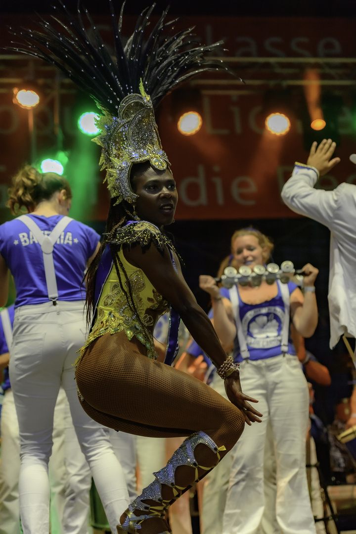 Crouch down Foto & Bild | konzert, street, world Bilder auf fotocommunity