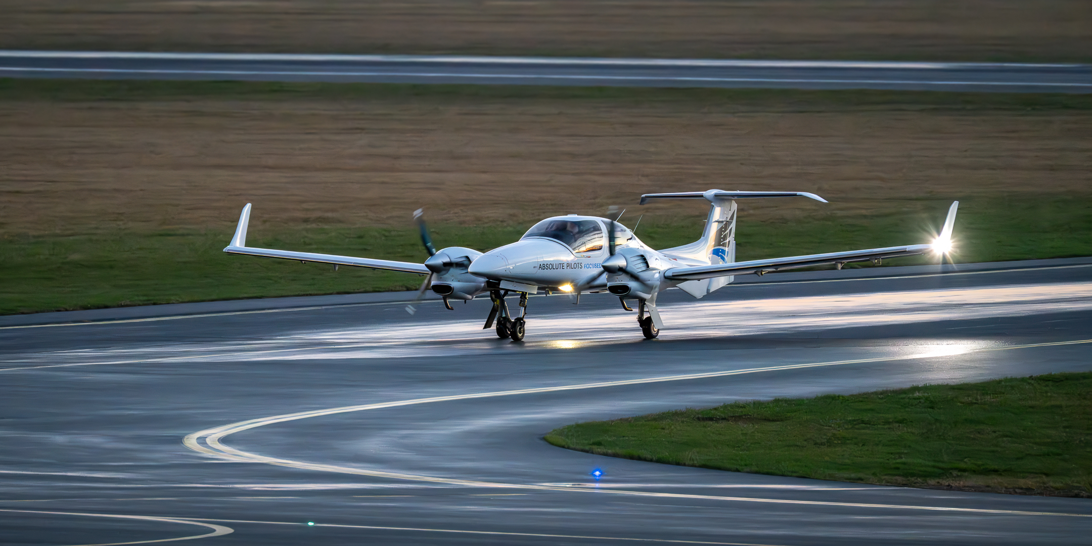DA42 Foto & Bild | luftfahrt, verkehr & fahrzeuge, flugzeug Bilder auf fotocommunity