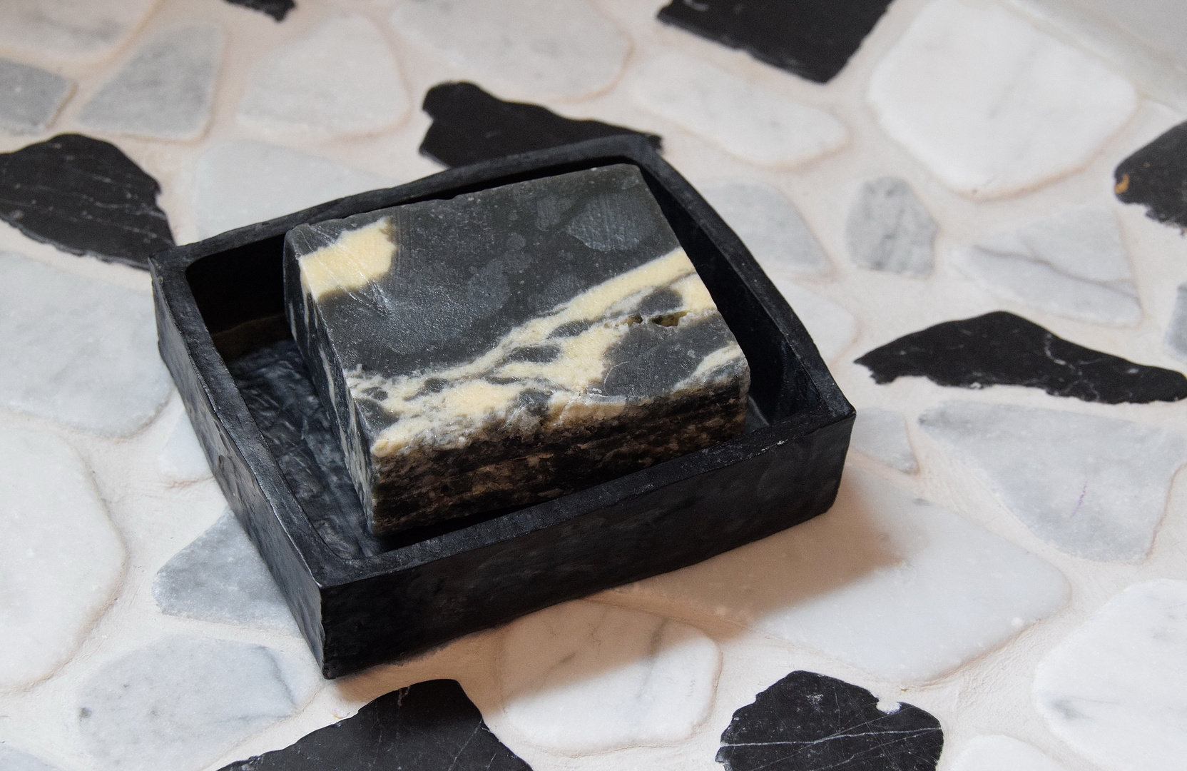 daily soap Foto & Bild | stillleben, zufällige arrangements, skurril ...