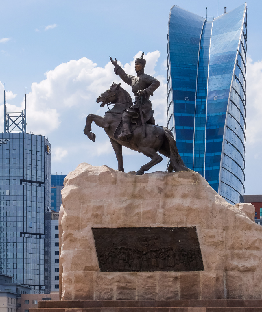 Damdin Sükhbaatar Foto & Bild | hauptplatz, denkmal, architektur Bilder ...