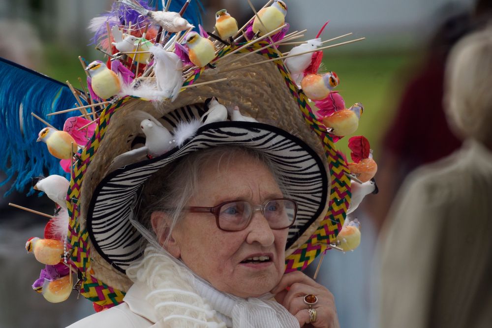 dame mit hut Foto & Bild | streetfotografie mit menschen, street ...