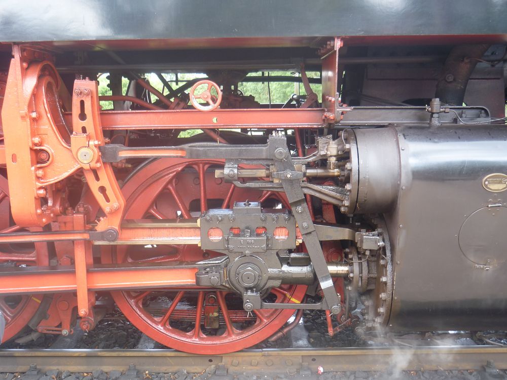 Dampflok BR 86 Räder-Antriebsgestänge Foto & Bild | industrie und ...