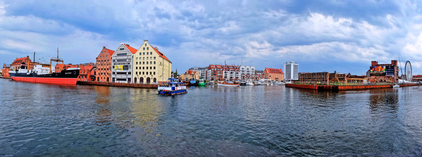 Danzig - Alter Stadthafen im Panoramablick Foto & Bild | europe, poland ...